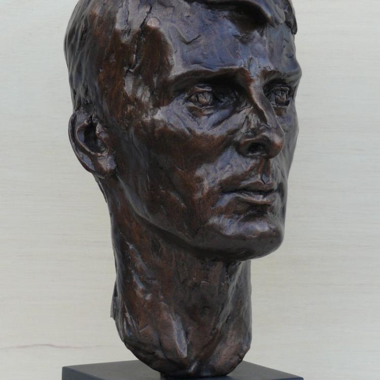 Tessa Pullan FRSS | Royal Society of Sculptors