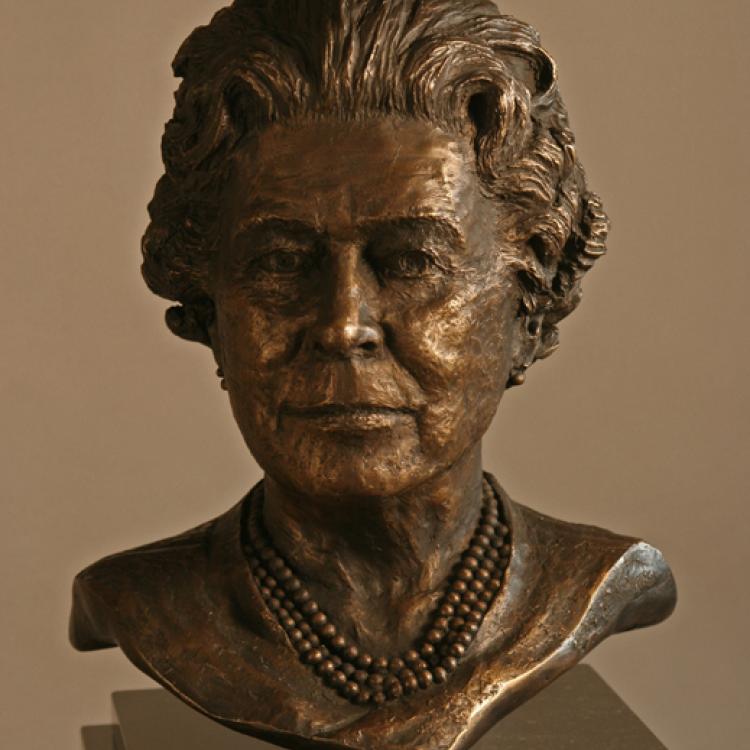 Angela Conner FRSS | Royal Society of Sculptors