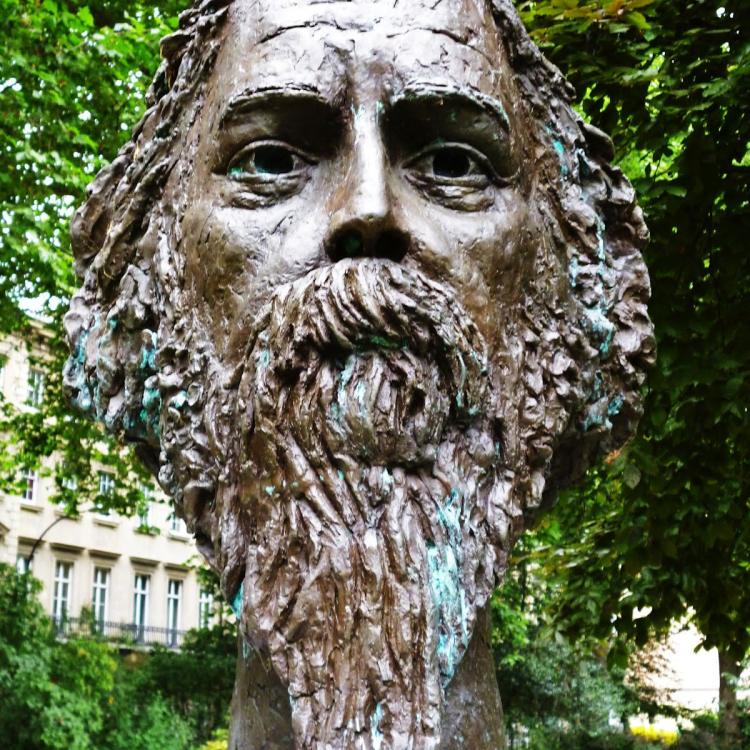 Shenda Amery MRSS | Royal Society of Sculptors