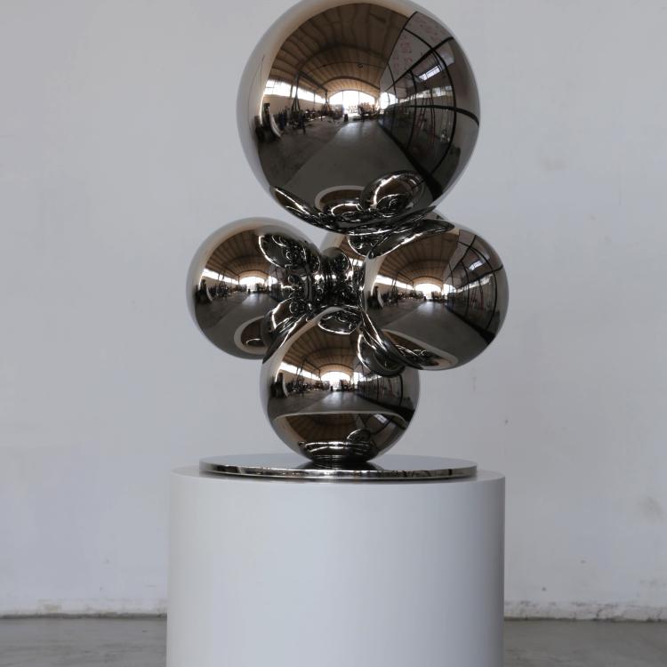 Patrick Hurst MRSS | Royal Society of Sculptors